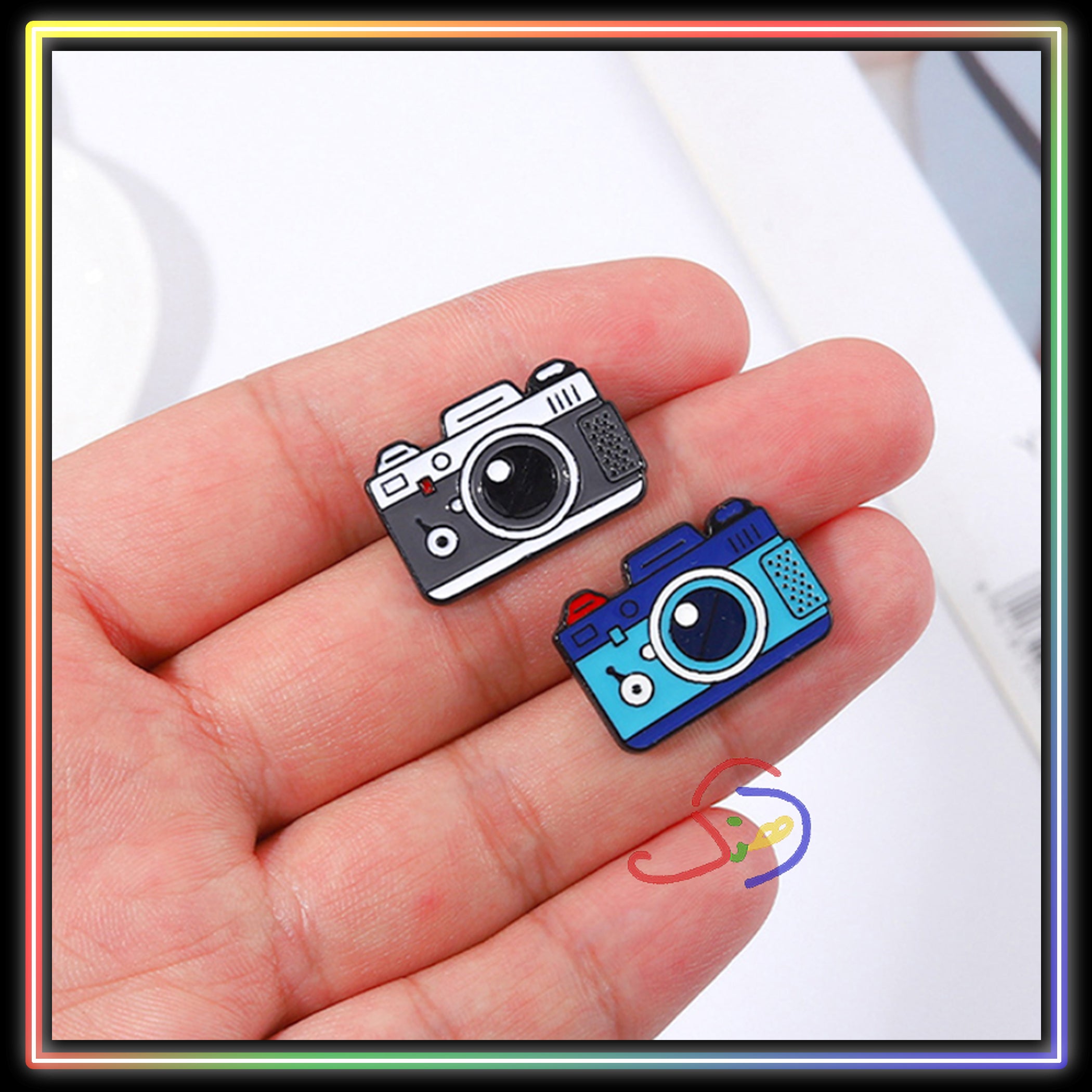 Camera Brooch – dhanak.store